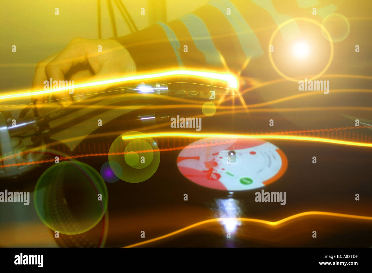 Dj spin decks hi-res stock photography and images - Alamy