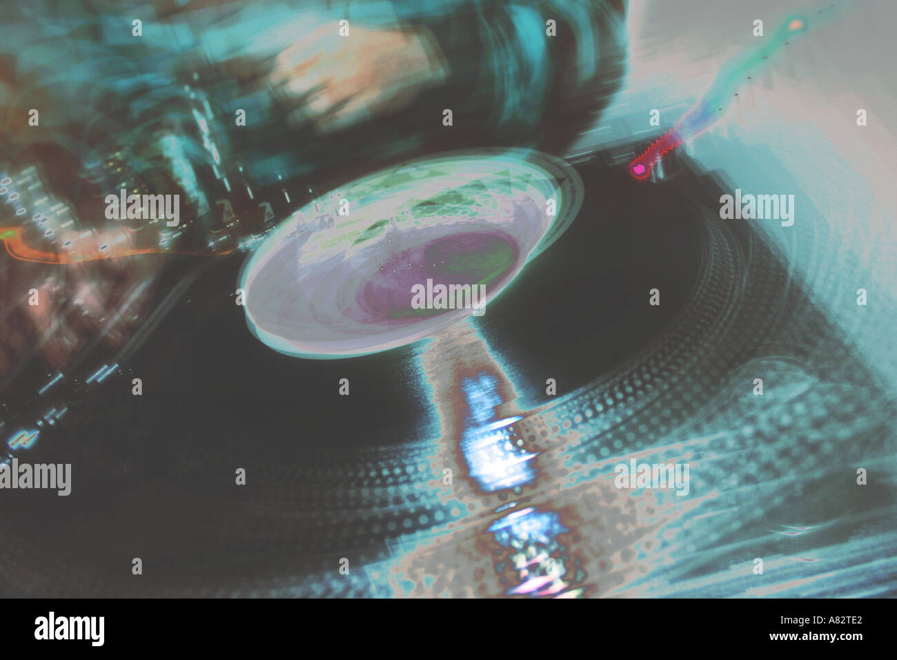 Dj spin decks hi-res stock photography and images - Alamy