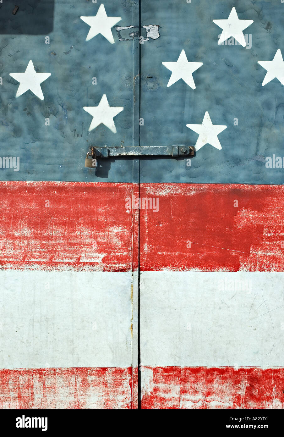 Costa Rican flag painted on door, Costa Rica Stock Photo - Alamy