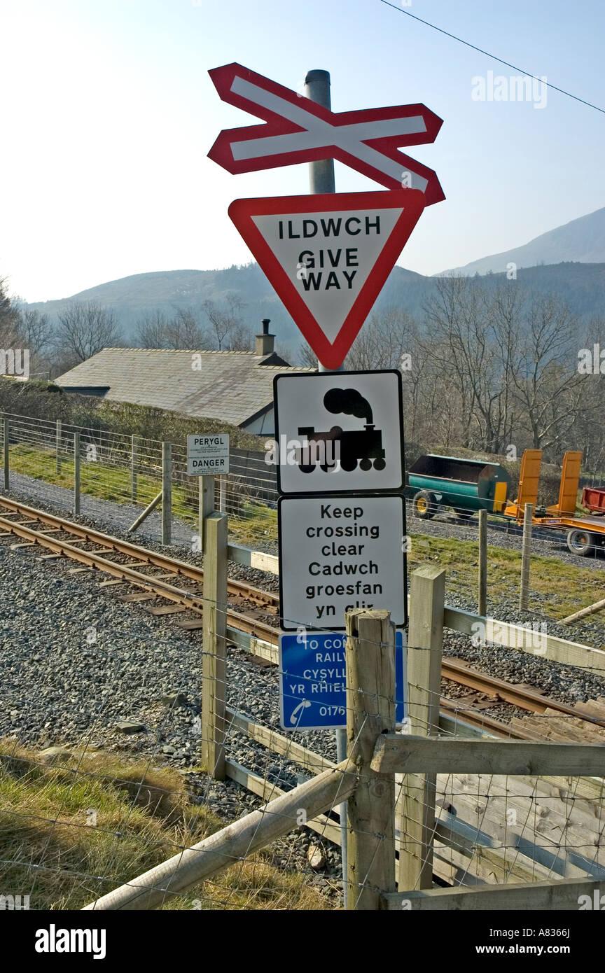 Steam warning sign hi-res stock photography and images - Alamy