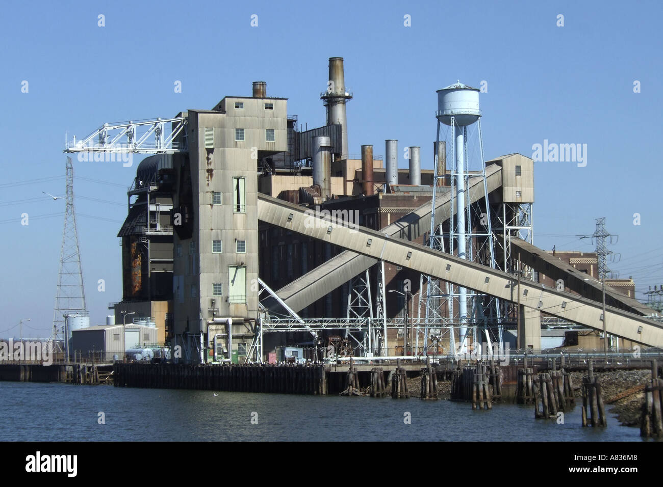 New gas power plant hi-res stock photography and images - Alamy