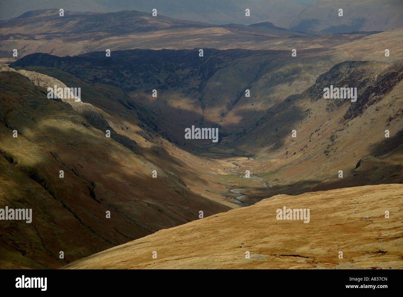From the Summit of Bowfell looking down to Stonethwaite Stock Photo - Alamy