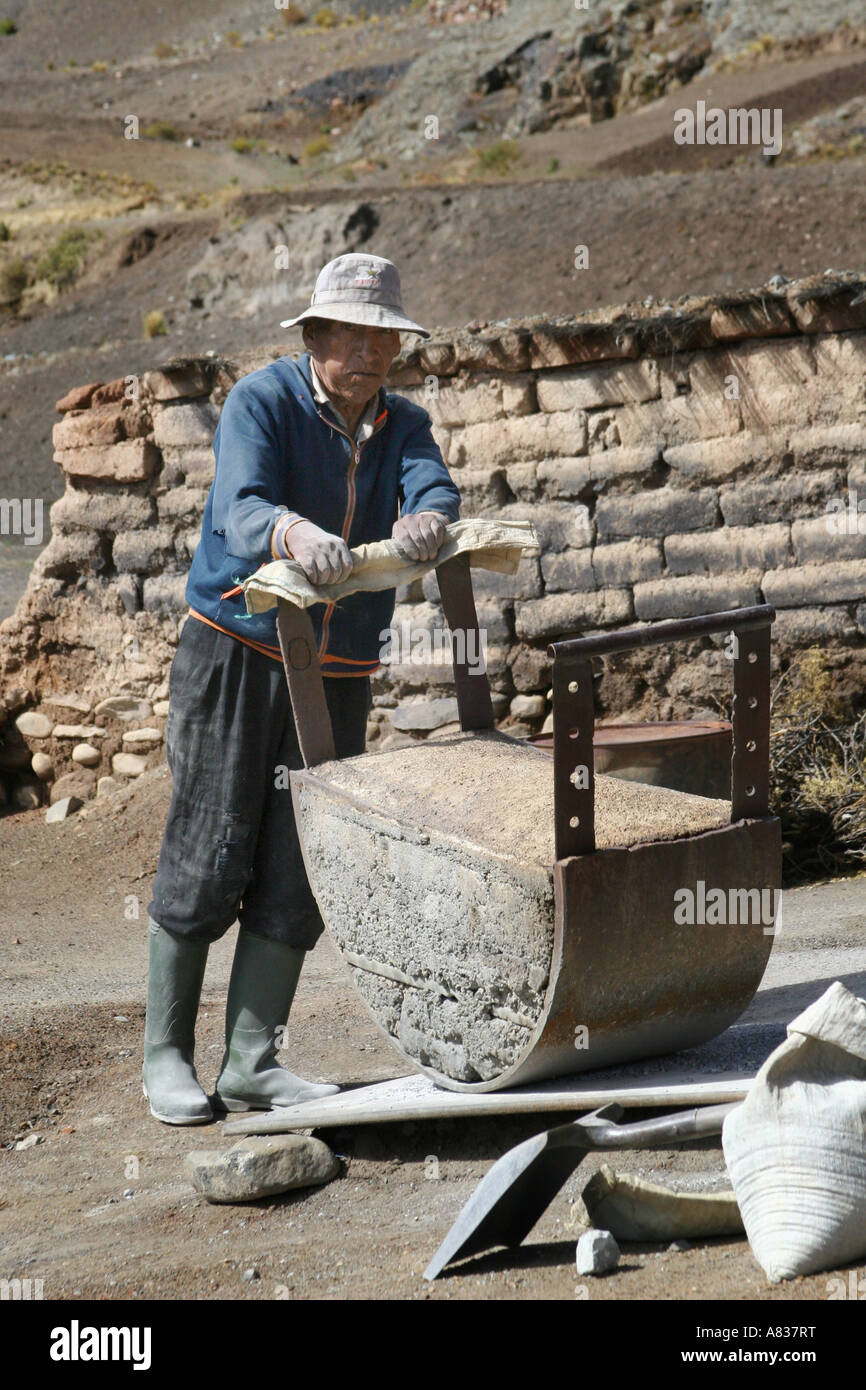 Ore Crushing Stock Photos & Ore Crushing Stock Images - Alamy