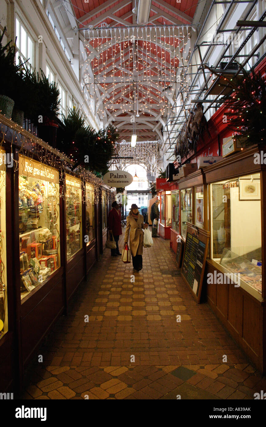 Shopping at the Covered Market Oxford Stock Photo - Alamy