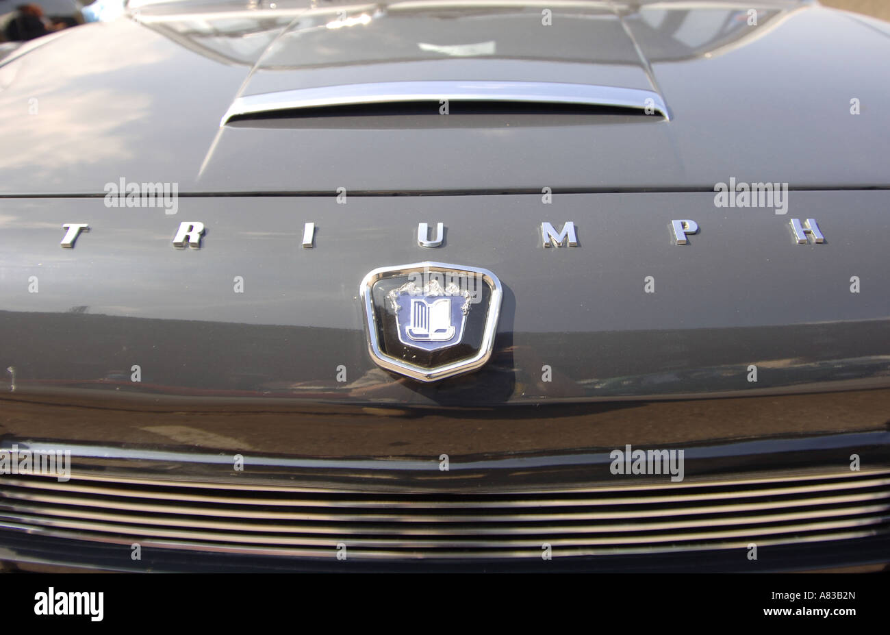 Triumph car badge emblem hi-res stock photography and images - Alamy