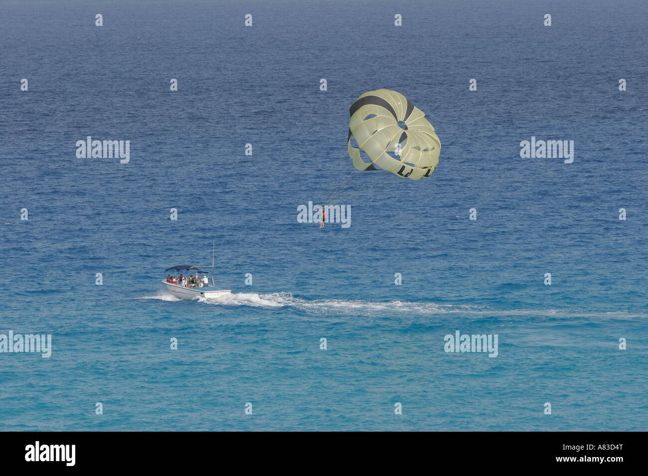 parachute sailing Beach Cancun Quintana Roo Mexico Stock Photo - Alamy
