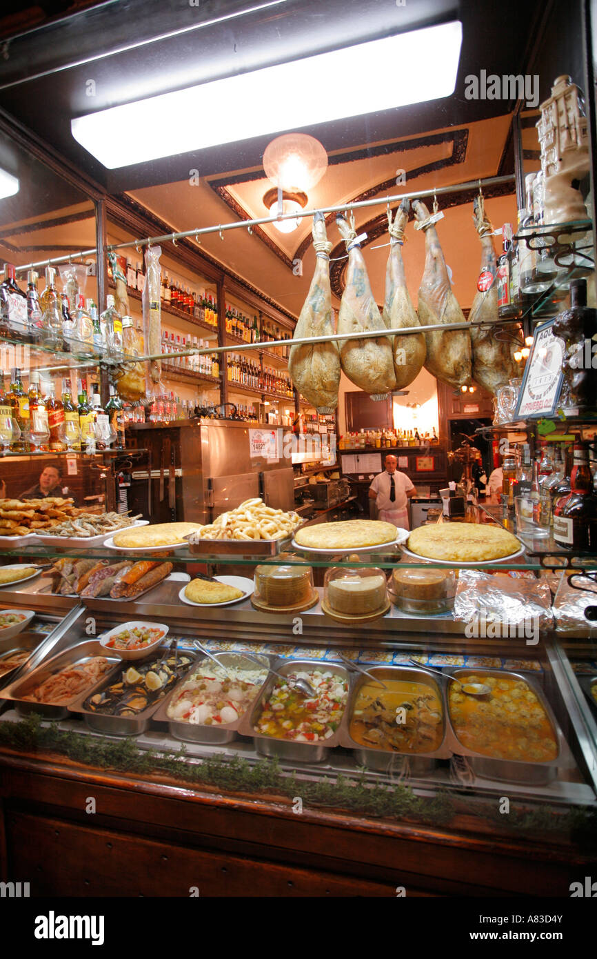 Bar Night scene Restaurant Madrid Spain Stock Photo - Alamy