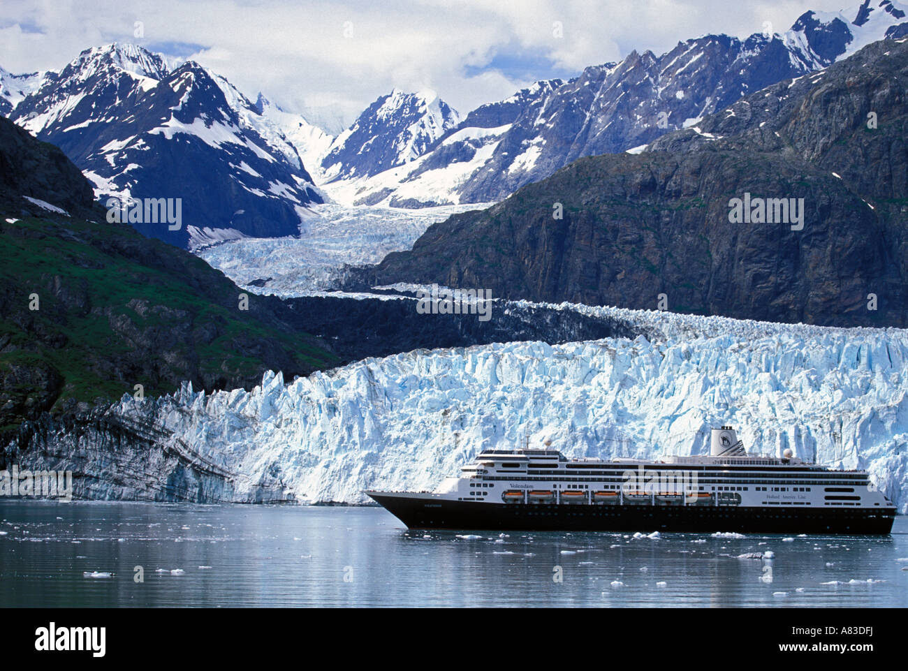 Volendam ship alaska hi-res stock photography and images - Alamy