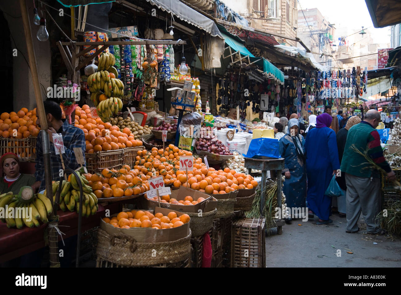 The market in Alexandria, Egypt Stock Photo - Alamy