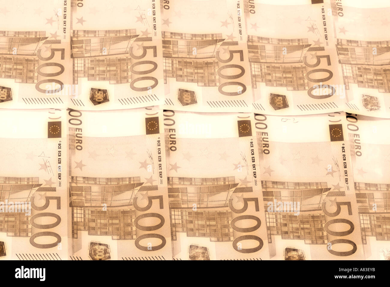 Front 500 euro note hi-res stock photography and images - Alamy