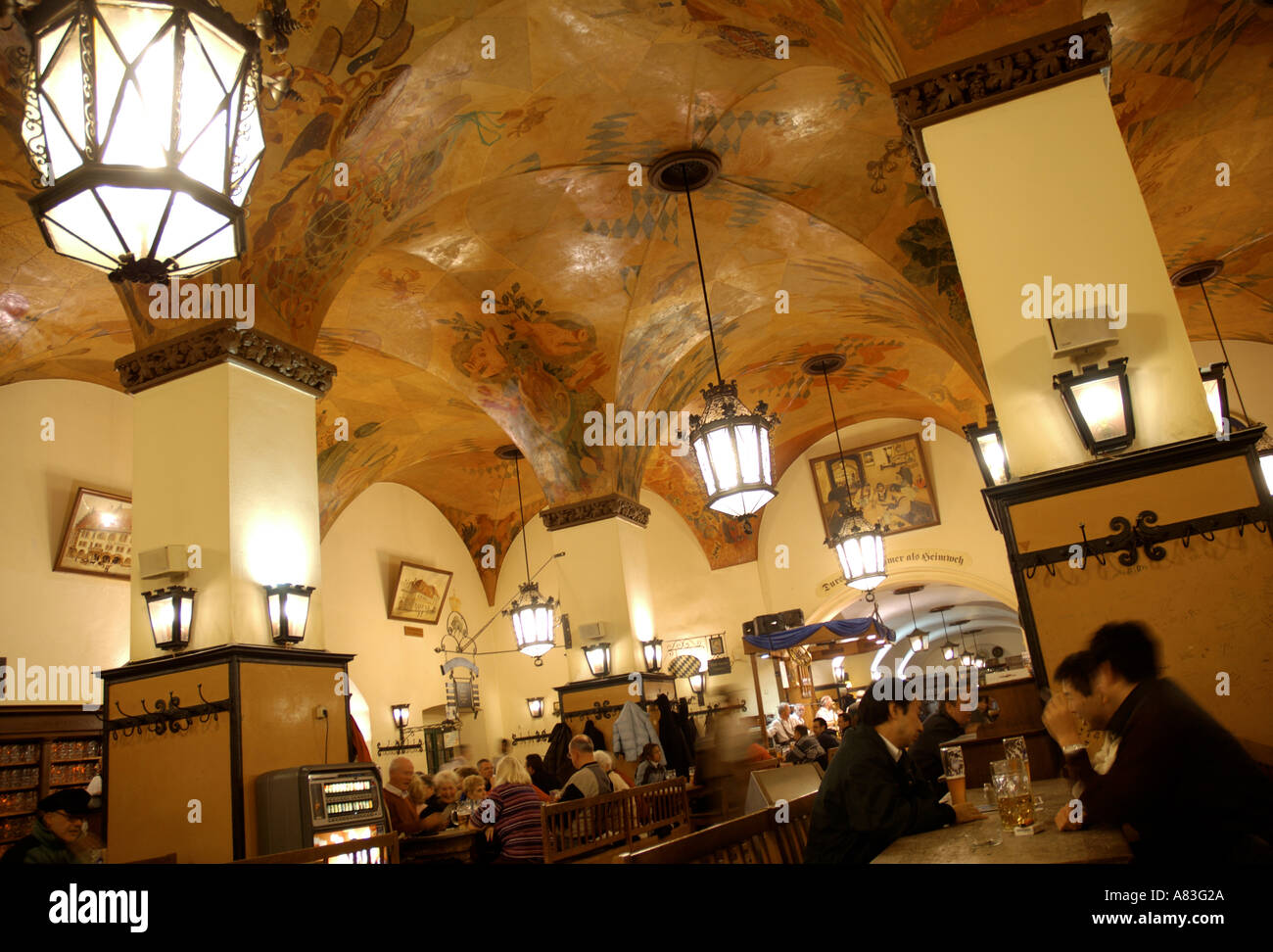 Hofbrauhaus munich hi-res stock photography and images - Alamy