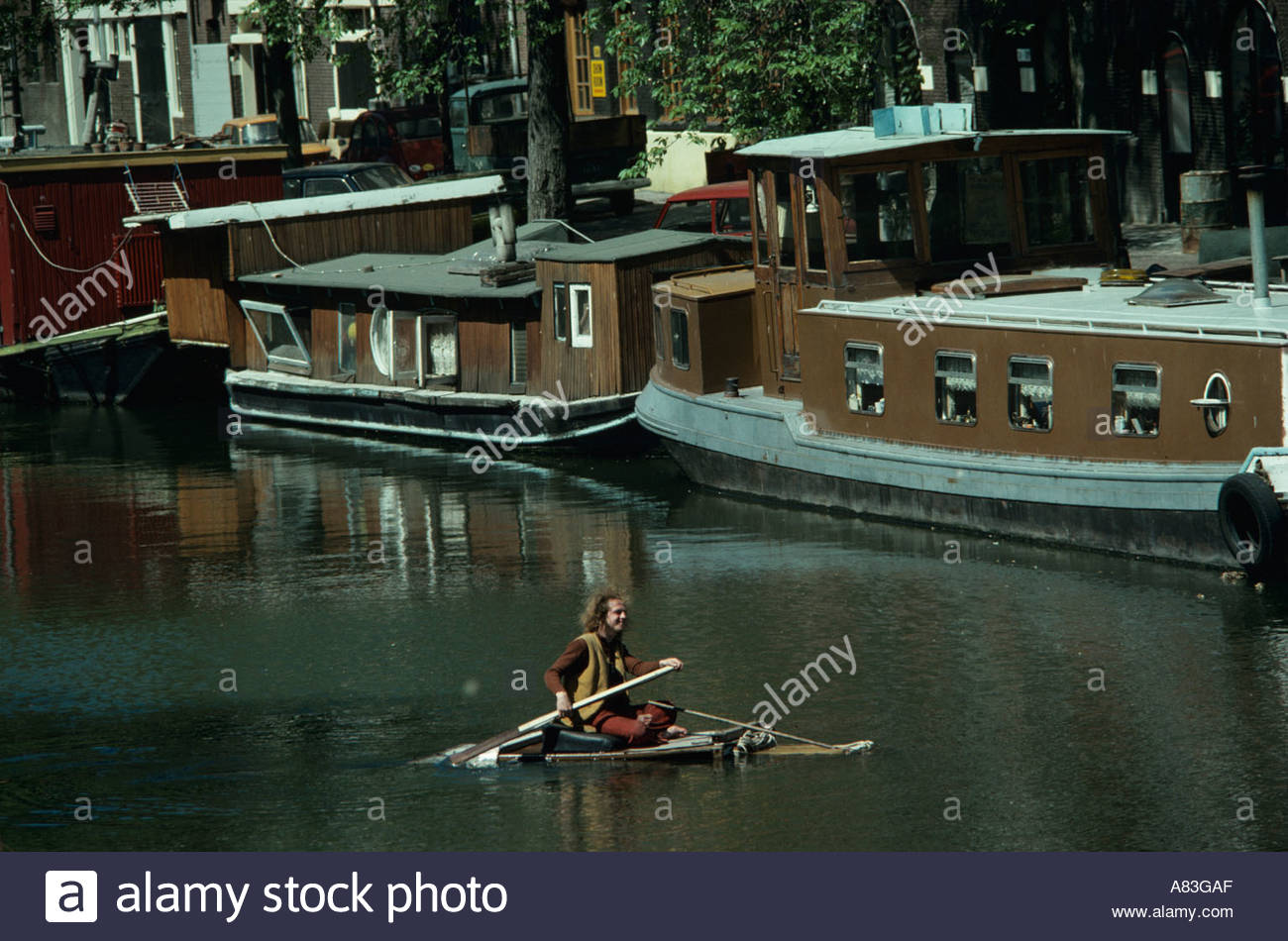 Makeshift Raft Stock Photos & Makeshift Raft Stock Images - Alamy
