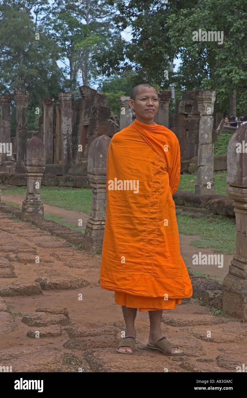 Banteay srei 967 ad hindu shiva monk hi-res stock photography and ...