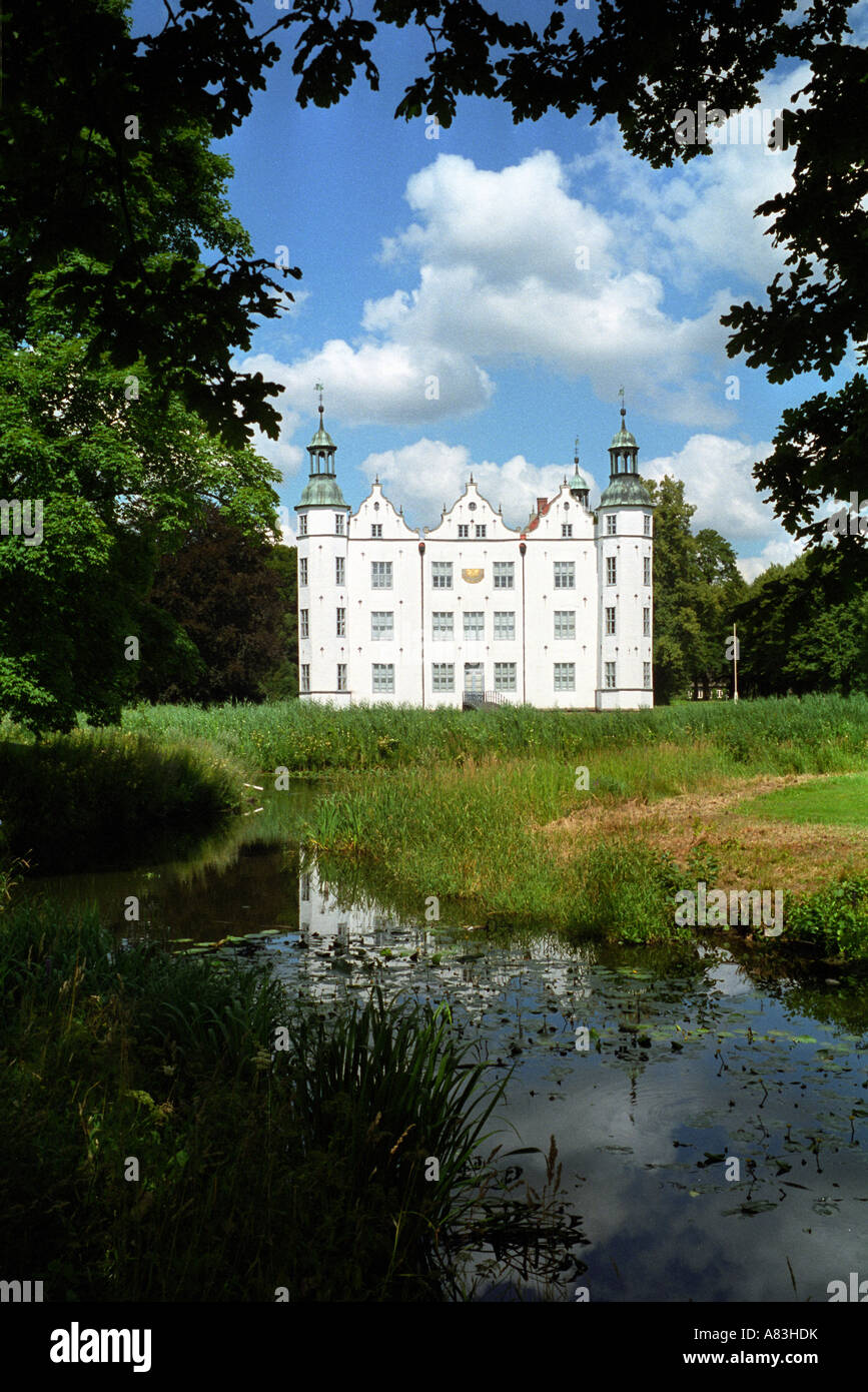 The Ahrensburg castle near Hamburg, Germany Stock Photo - Alamy