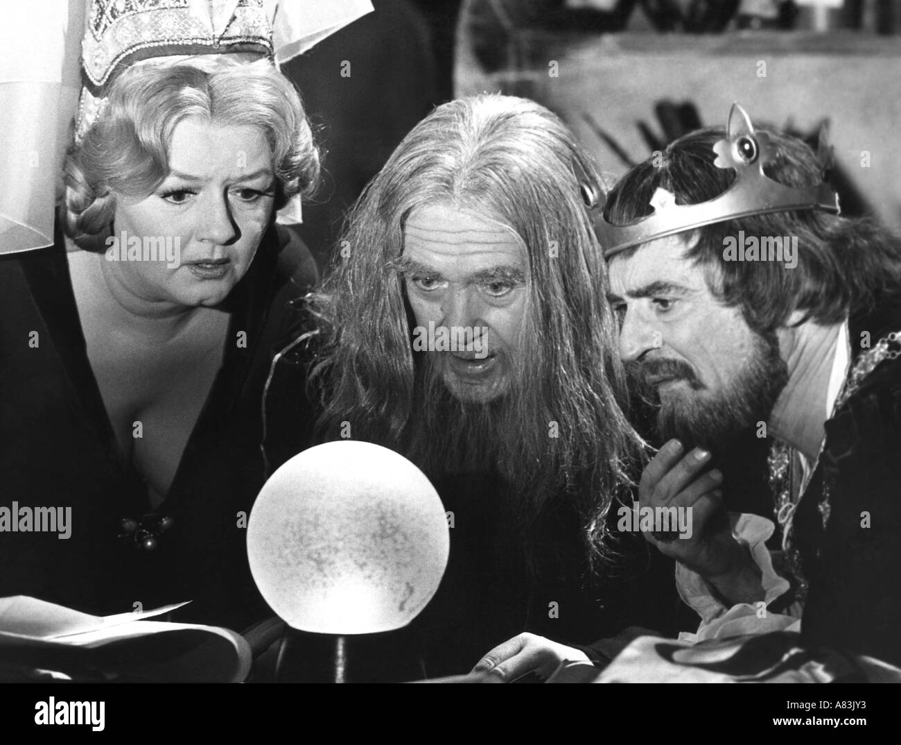 CARRY ON LAUGHING 1975 UK TV series based on the Carry On films - see ...