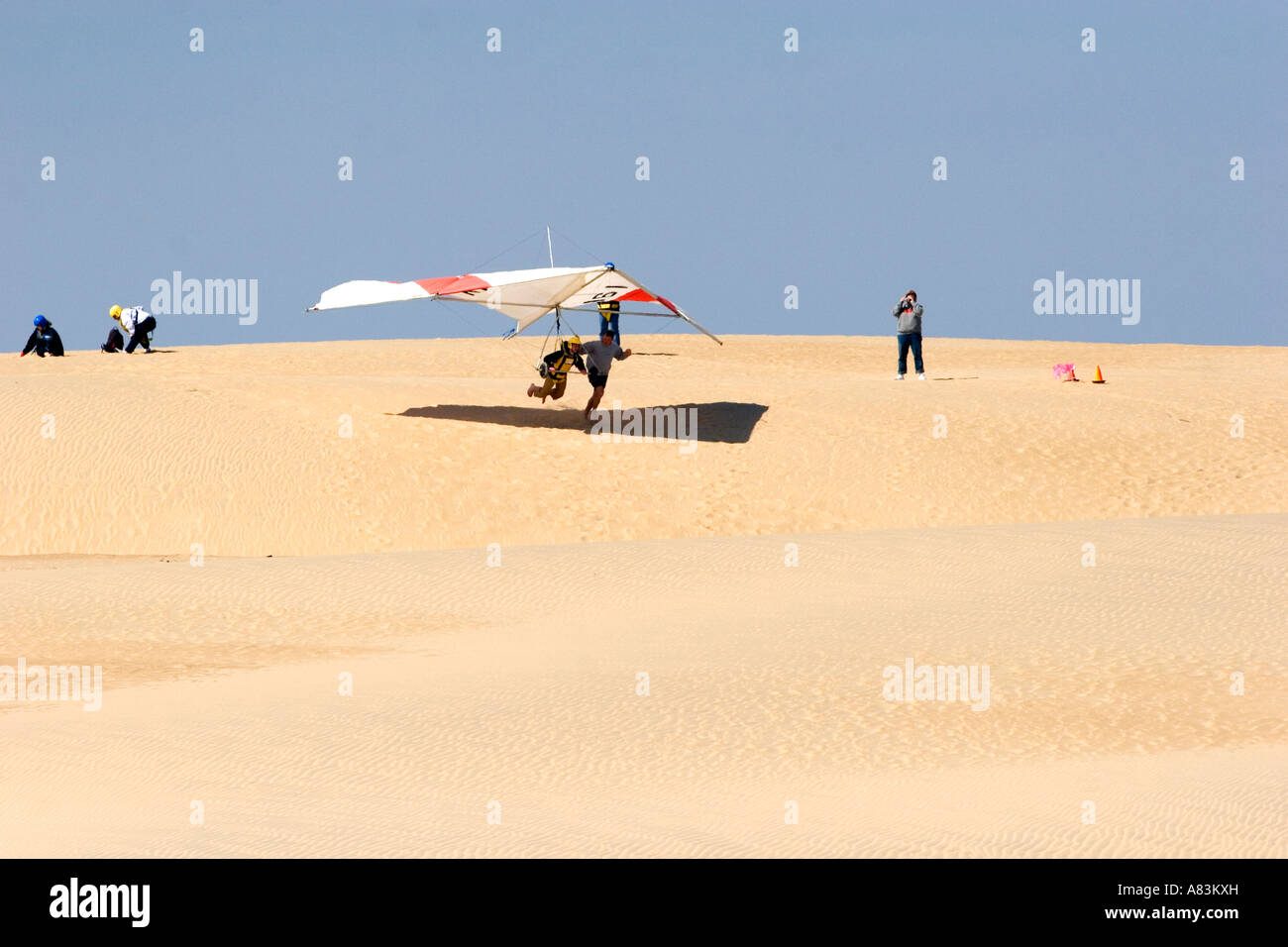 Outer banks north carolina hang gliding hi-res stock photography and ...