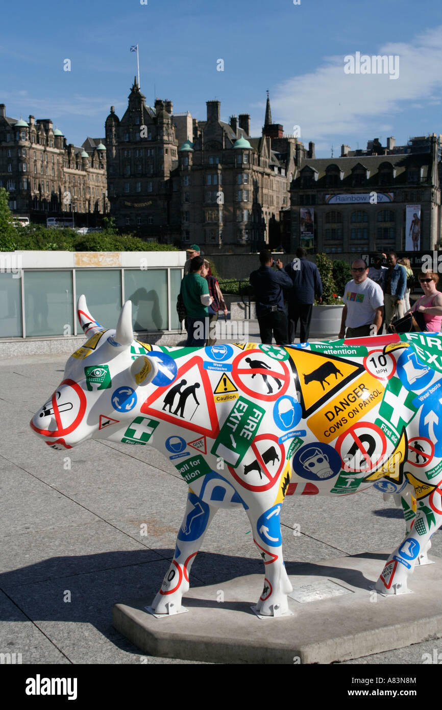 Monumental advertising hi-res stock photography and images - Alamy