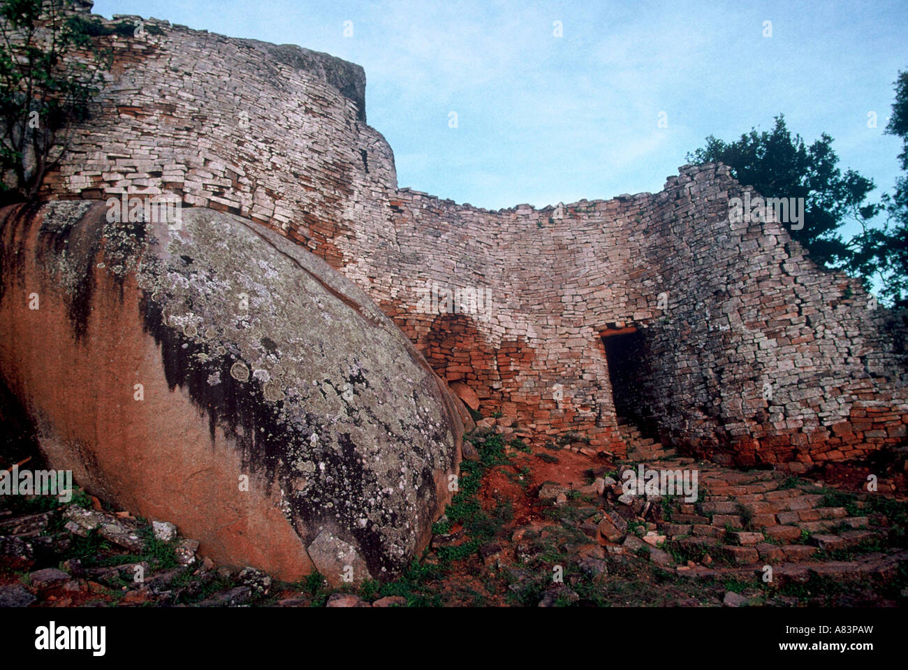 Zimbabwe ruins hill complex hi-res stock photography and images - Alamy
