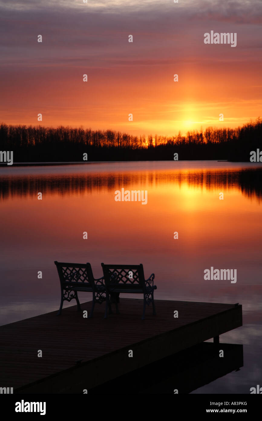 Dock alaska lake wilderness hi-res stock photography and images - Alamy