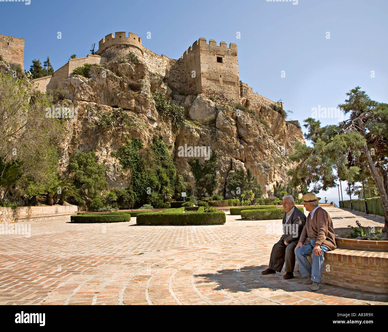 Two old spanish men talking hi-res stock photography and images - Alamy
