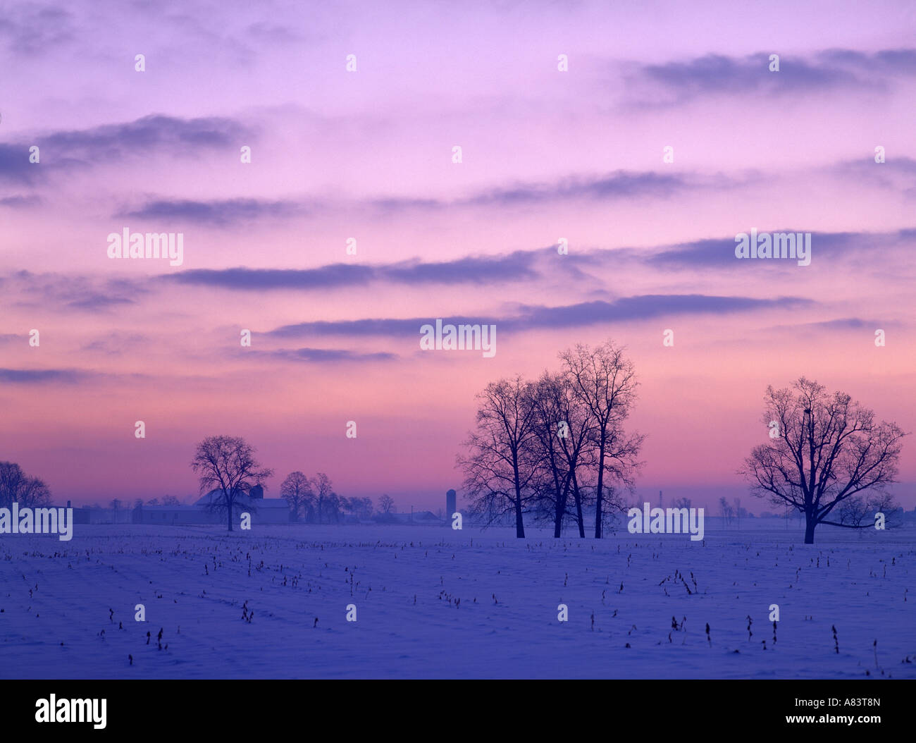 DAWN OVER FARMS IN WINTER PENNSYLVANIA Stock Photo - Alamy