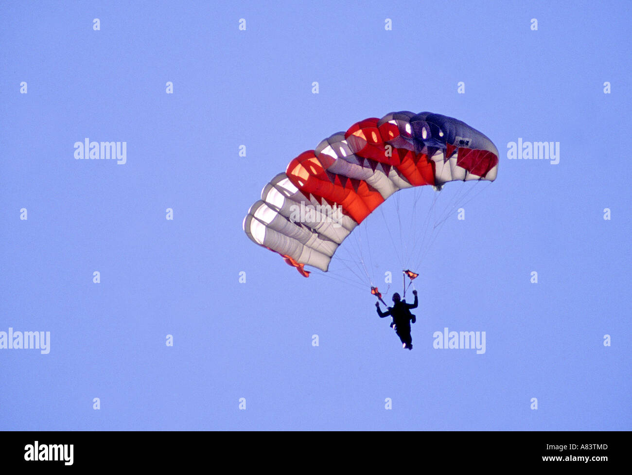 Red white and blue parasail hi-res stock photography and images - Alamy