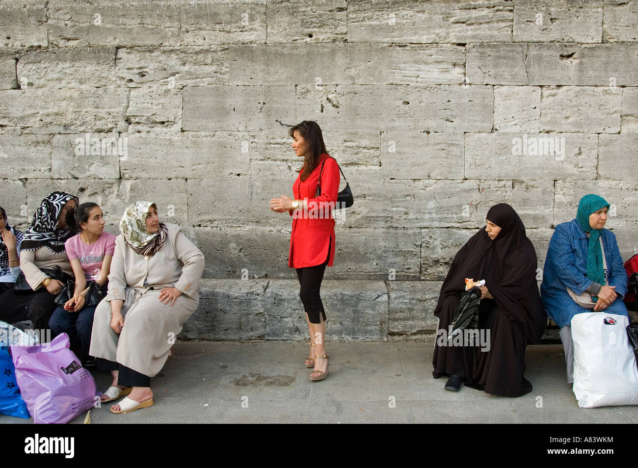 Turkish women hi-res stock photography and images - Alamy