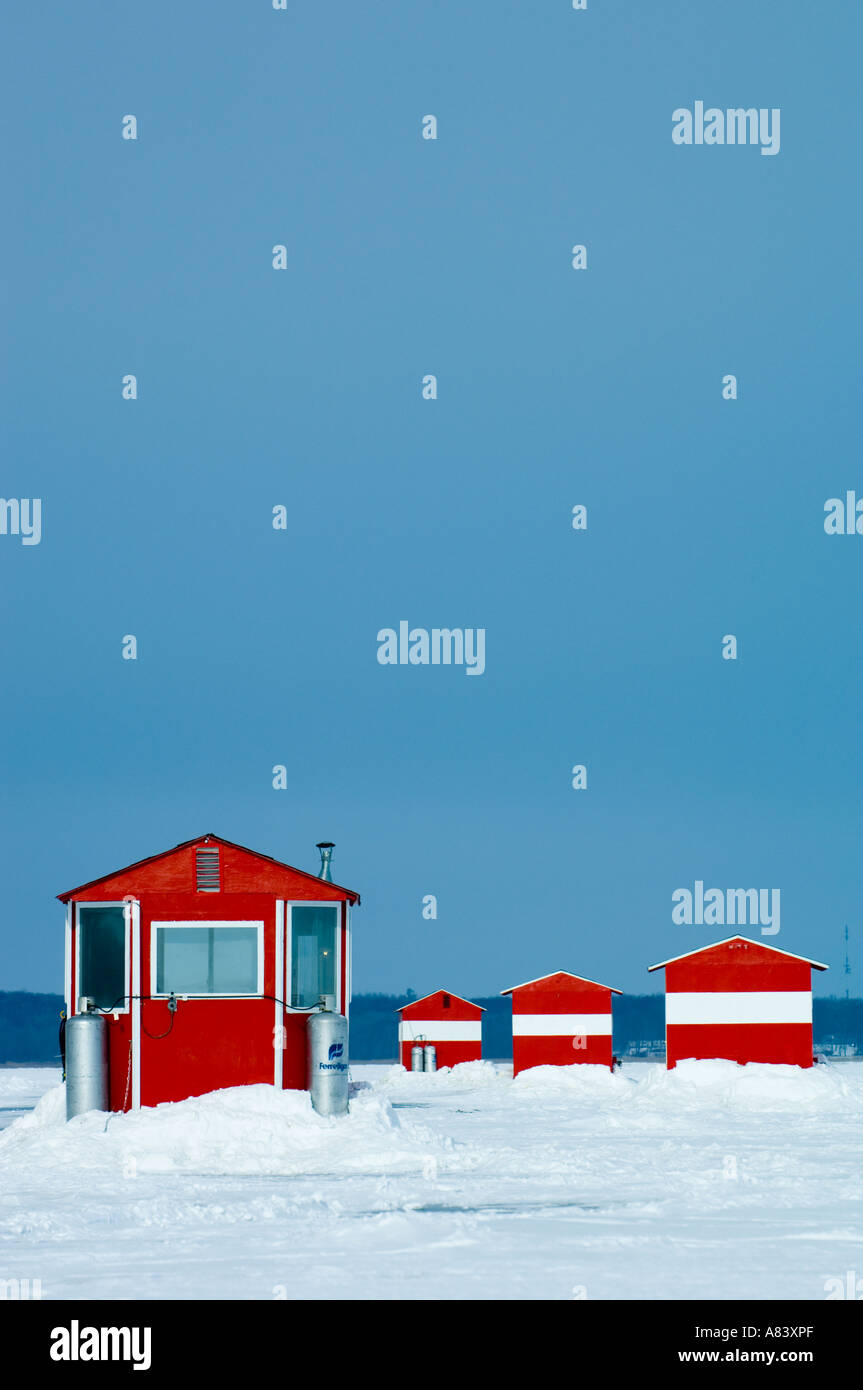 Rental ice fish houses hi-res stock photography and images - Alamy