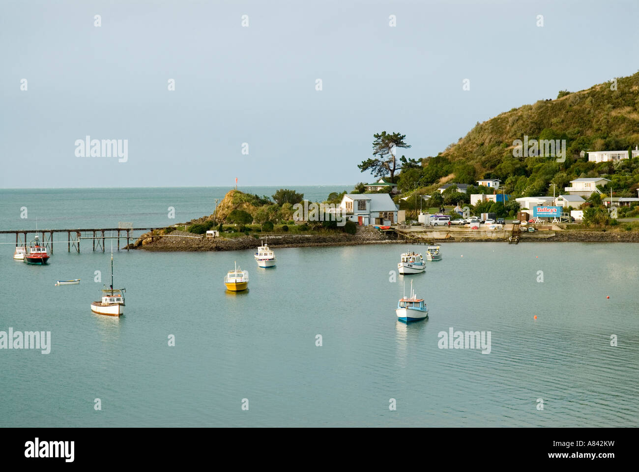 Moeraki village hi-res stock photography and images - Alamy