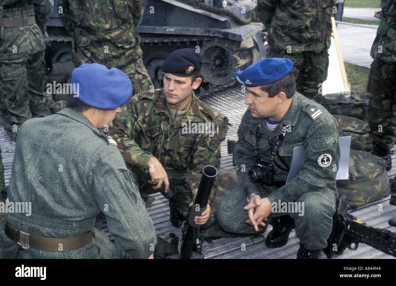 Nato soldiers talking hi-res stock photography and images - Alamy