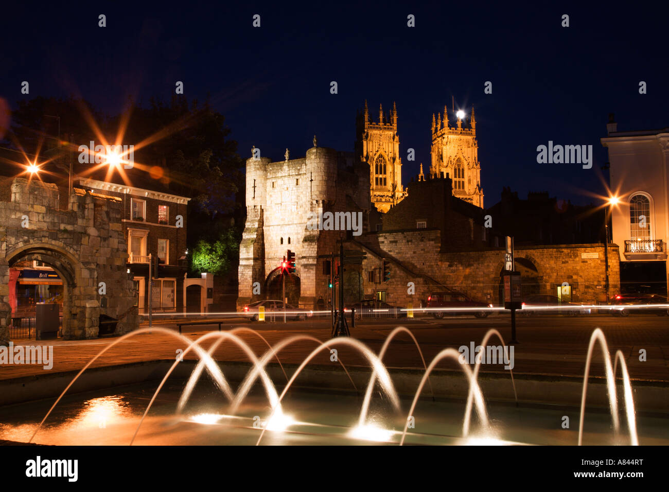 York city walls at night hi-res stock photography and images - Alamy