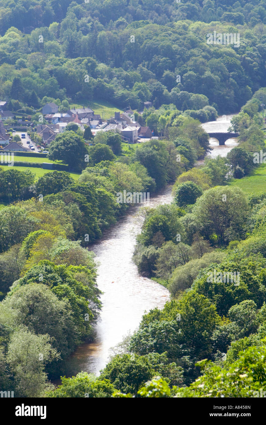 The River Torridge and village of Taddiport, Devon, England Stock Photo ...