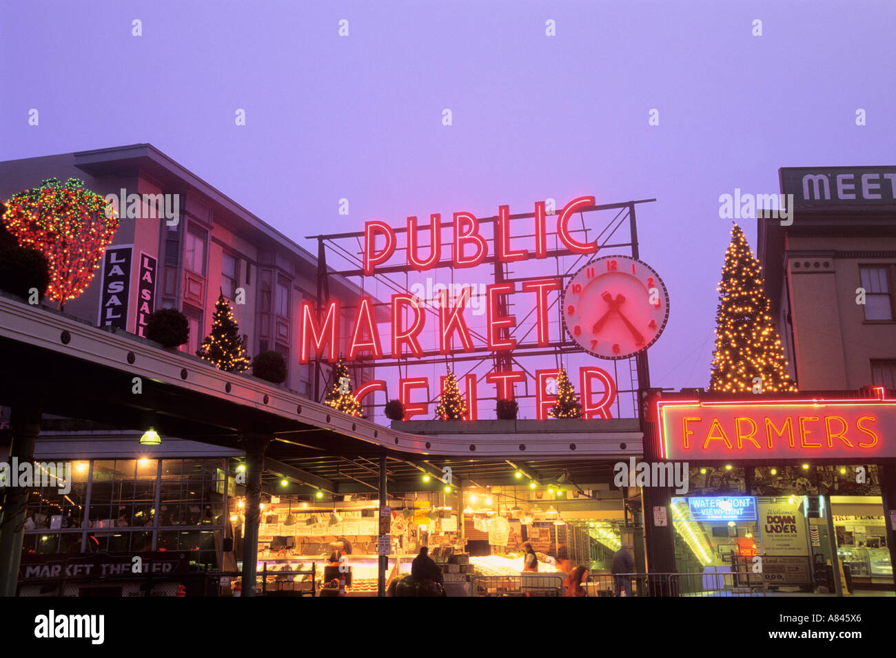 Seattle christmas market hi-res stock photography and images - Alamy