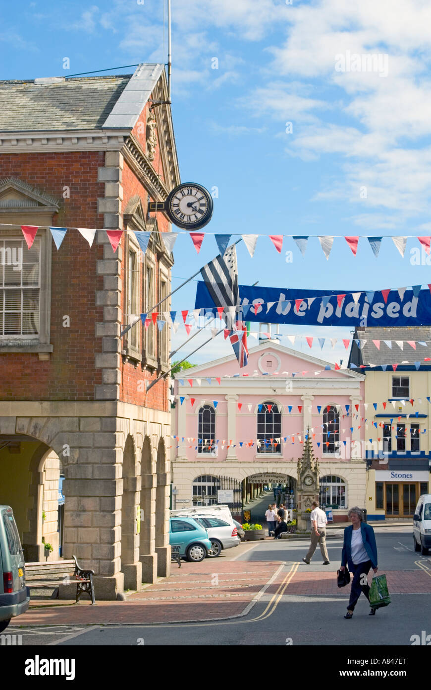 Torrington town centre hi-res stock photography and images - Alamy
