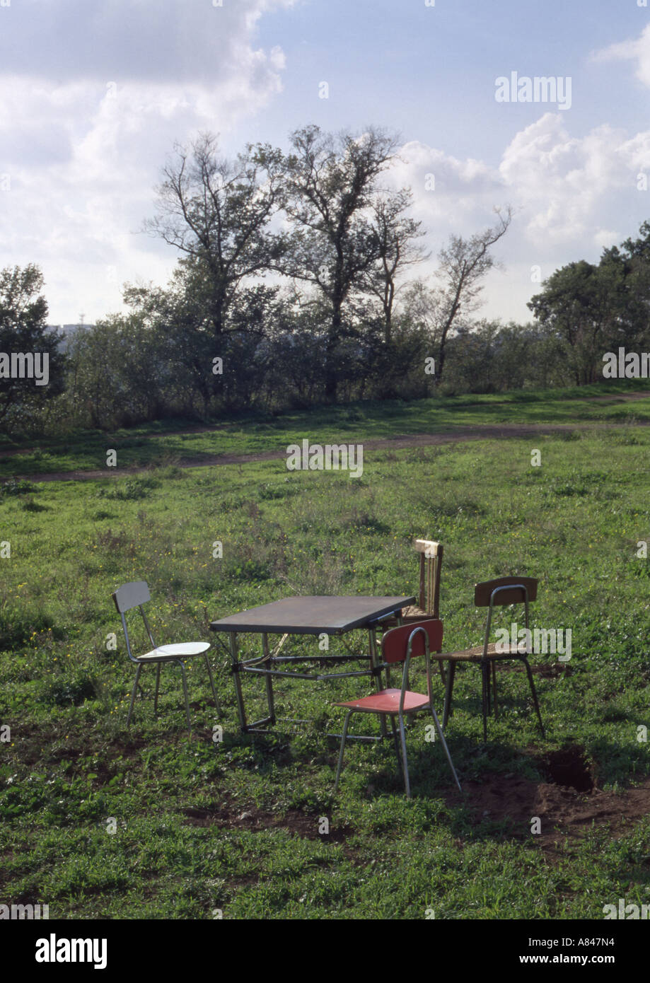 Aluminium picnic table and chairs hi-res stock photography and images ...