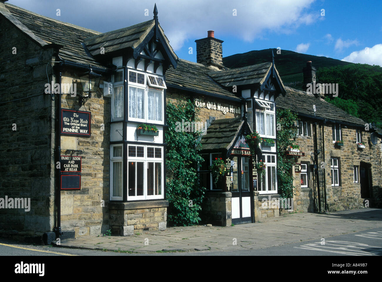 Old nags head edale hi-res stock photography and images - Alamy