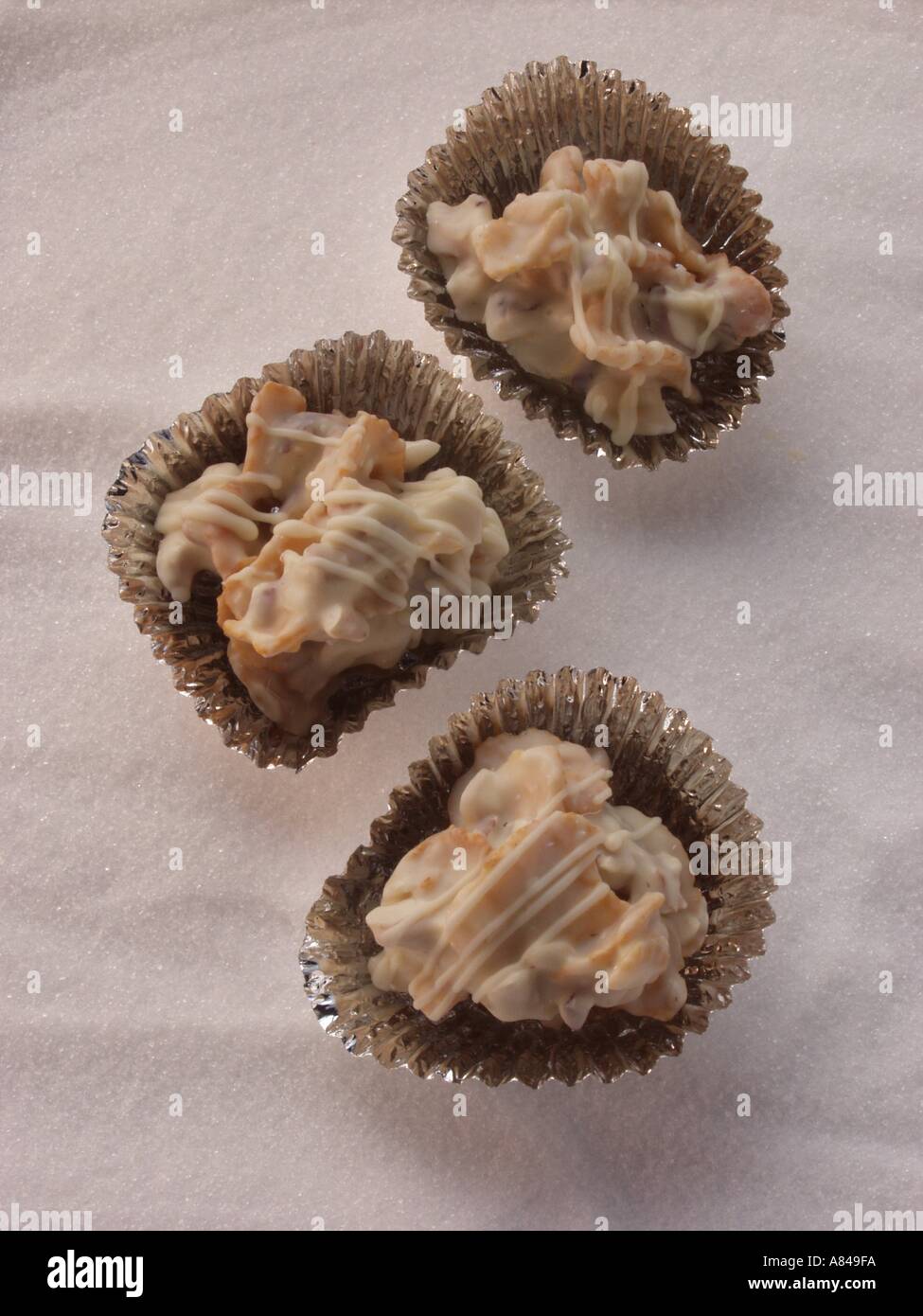 Almond clusters hi-res stock photography and images - Alamy