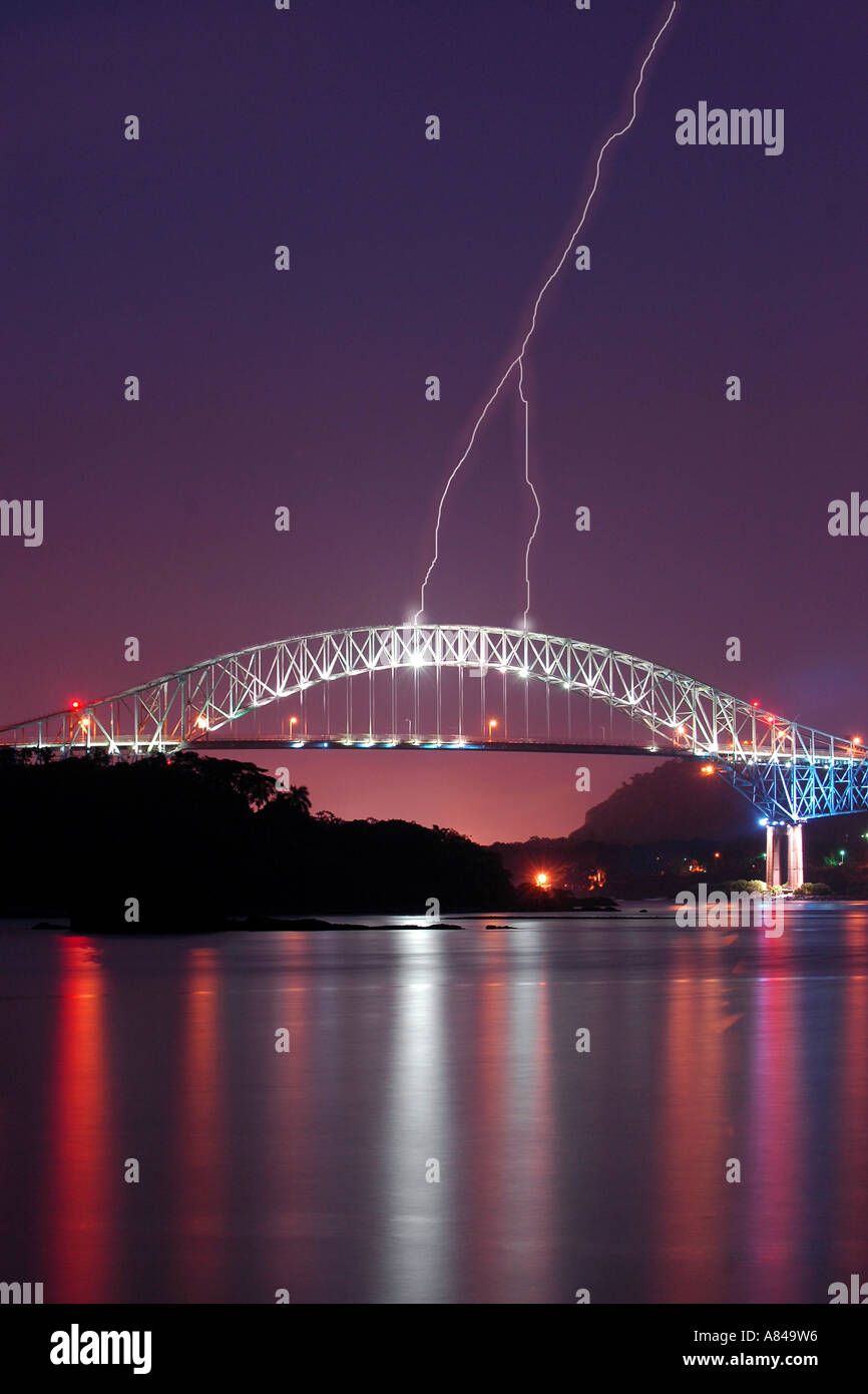 Lightning bridge hi-res stock photography and images - Alamy