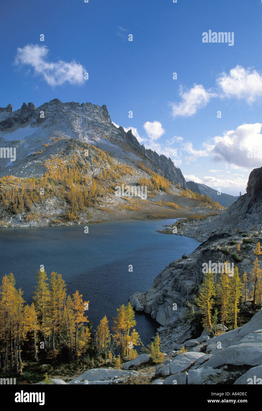 Perfection lake alpine lakes hi-res stock photography and images - Alamy
