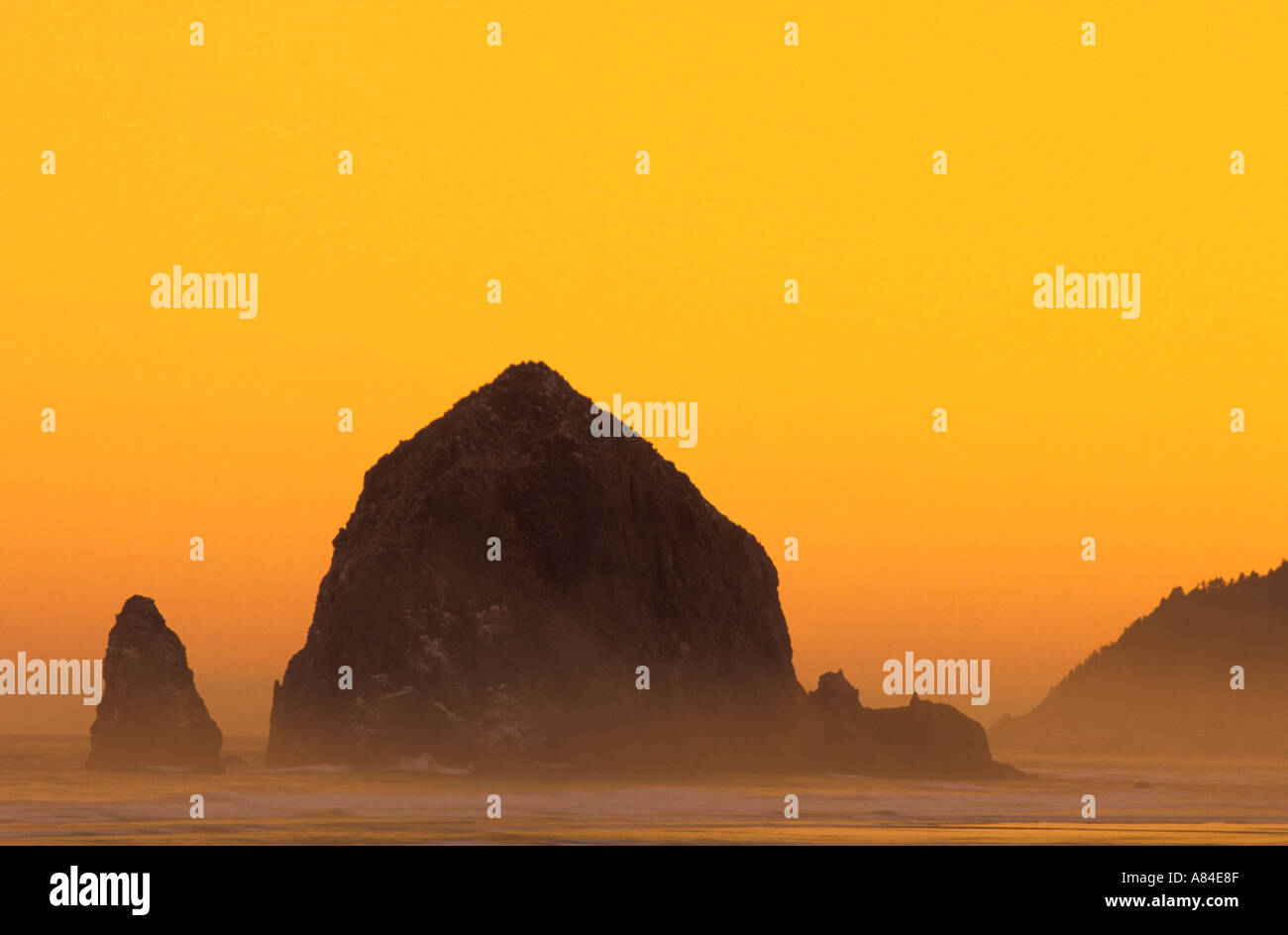 Silhouette view haystack rock hi-res stock photography and images - Alamy