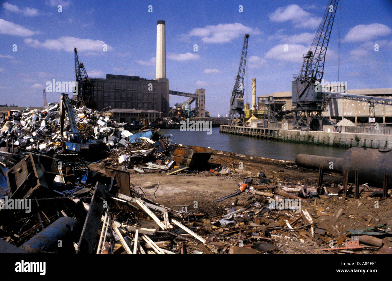Scrap metal uk people hi-res stock photography and images - Alamy