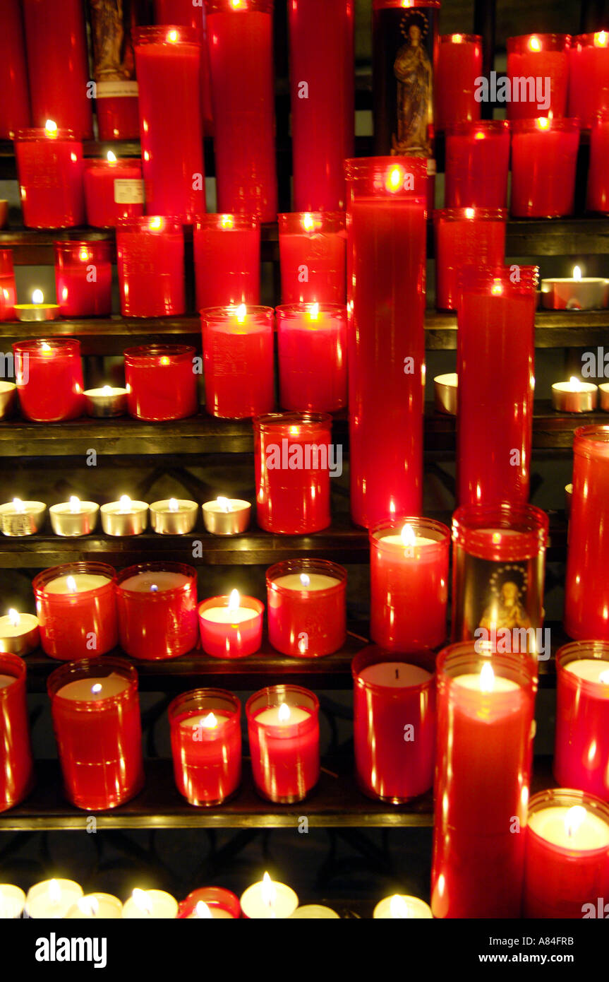 Offertory candles hi-res stock photography and images - Alamy