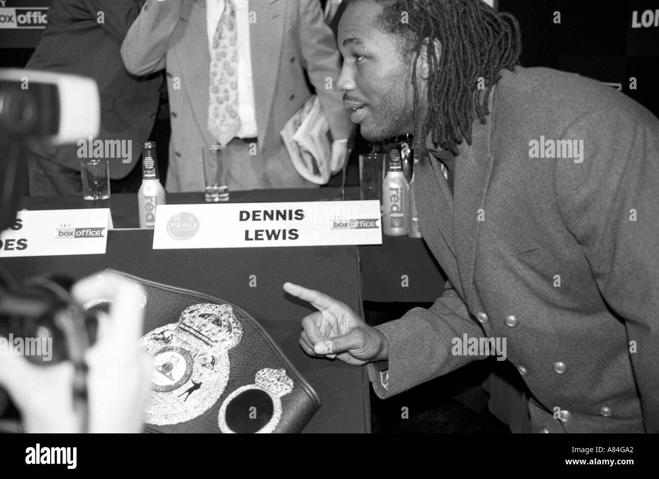 Lennox lewis hi-res stock photography and images - Alamy
