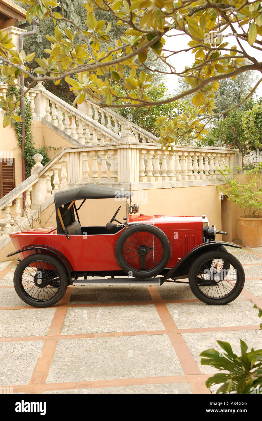 The Loryc vintage car Stock Photo - Alamy