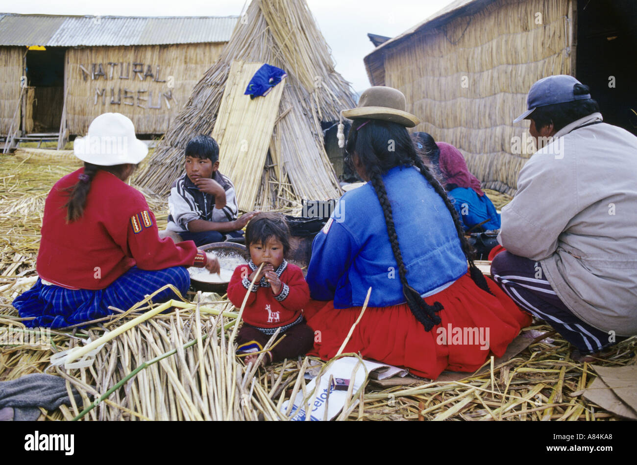 Uros peru family hi-res stock photography and images - Alamy