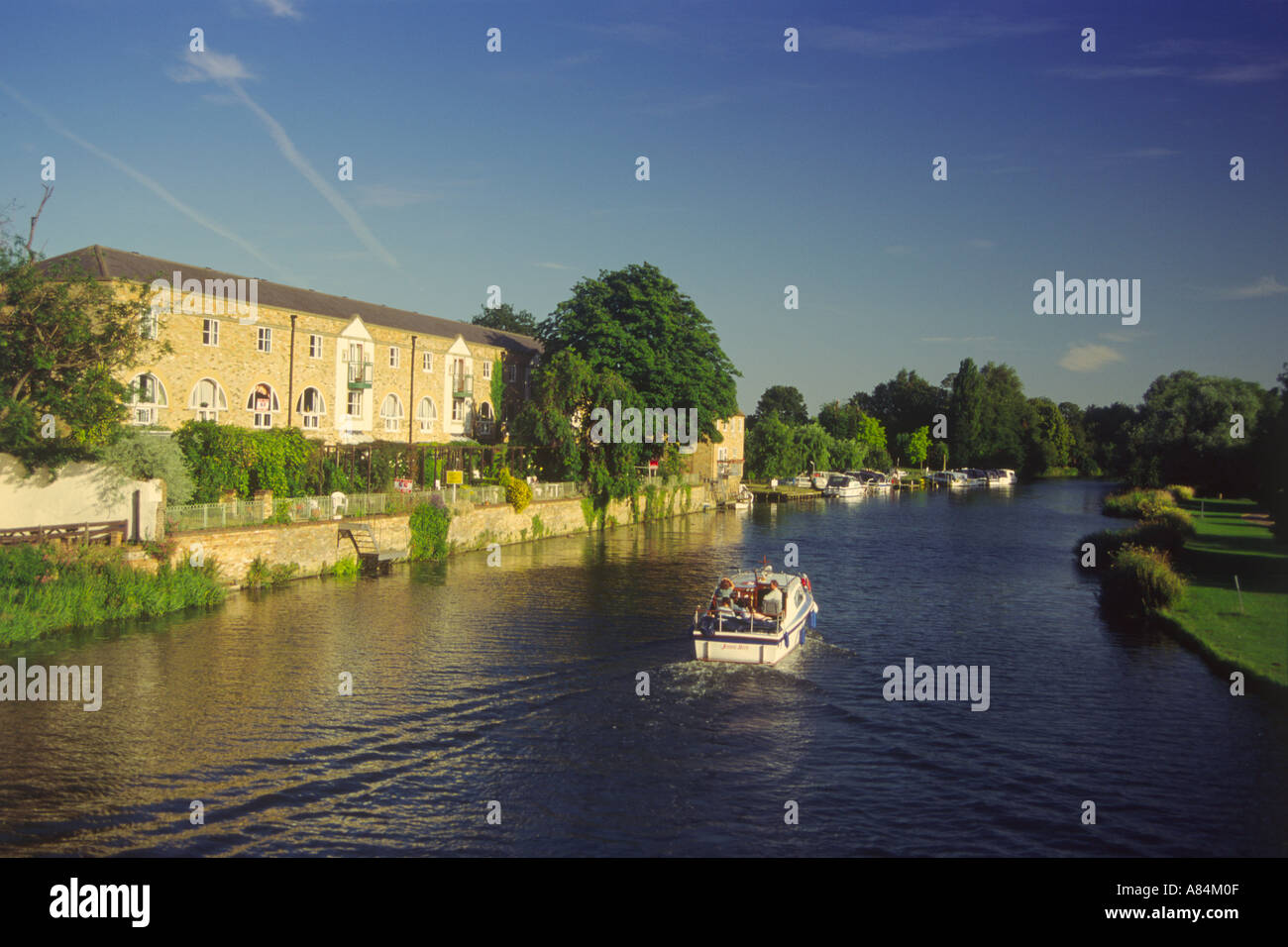 Great ouse river waterways tourism hi-res stock photography and images ...