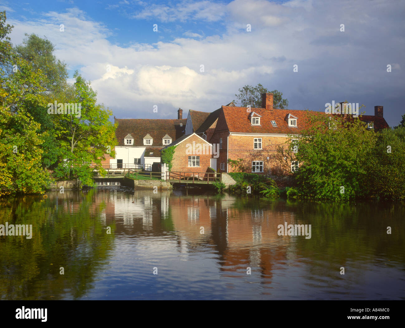John constable river stour flatford mill hi-res stock photography and ...