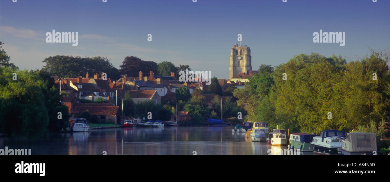 The River Waveney at Beccles in Suffolk England UK Stock Photo - Alamy