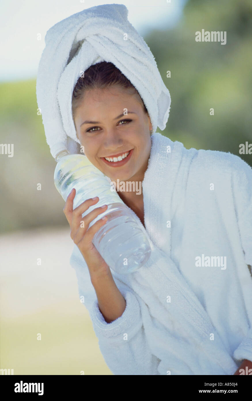 White robe hi-res stock photography and images - Alamy