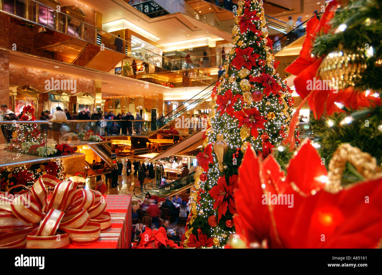 Trump Tower Shopping Mall, Interior Stock Photo - Alamy